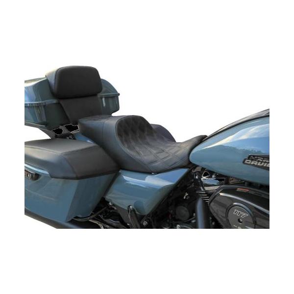 2023年以降FLHXSE、FLTRXSE、2024年以降FLHX/U、FLTRX/STSEに適合ライダーシート：長さ36.8cm・幅33.0cmパッセンジャーシート：長さ30.5cm・幅25.4cmDanny Gray(ダニーグレイ)ハー...