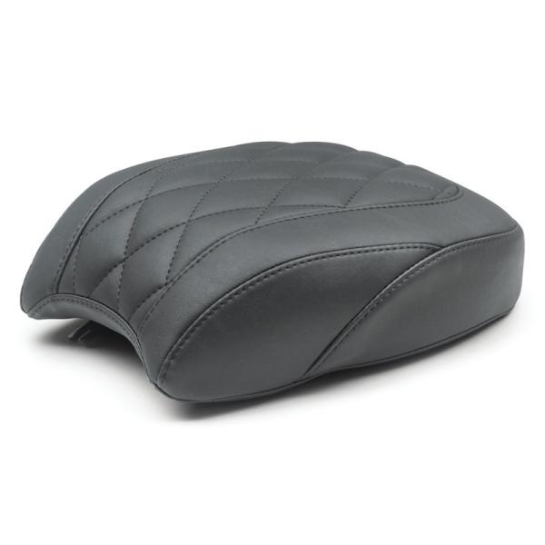 ■適合 2018年以降FLDE、FLHC/Sで、WIDE TRIPPER(品番：08021260、08021192)ソロシート装着車に適合■サイズ 品番：08021193 長さ30.5cm　幅25.4cm■カラー ブラック■メーカー Mus...