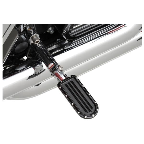 ■適合 オス型マウント （但し2011年以降XL1200C、2010年以降XL1200X、2012年以降XL1200V、2018年以降ソフテイルモデル、2017年以降XG750Aは不可）■カラー グロスブラック■素材 アルミニウム■メーカー...