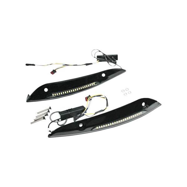 2015〜24年FLTRモデル、2023〜25年FLTRTに適合（但し2023年以降FLTRXSE、2024年FLTRX/STSEは除く）カラー：ブラック※ハーレー純正のフェアリング用に設計および製造されています。他のブランドのフェアリング...