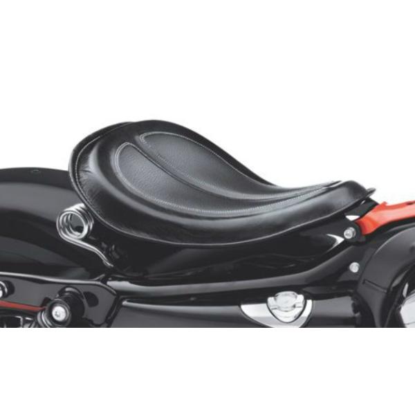 ■カラー:ブラックレザー■2004〜06年および、2010年以降XLモデルに適合(但し2010年ツートンカラーは除く)■2006〜17年ダイナモデルに適合■2008〜17年FLS/S、FLSTC、FLSTN、FXSモデルに適合 ■Harle...