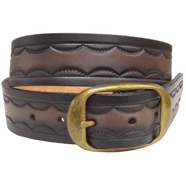 生産国：アメリカ素材：皮革サイズ：幅3.5cm32インチ(総長98cm)34インチ(総長103cm)36インチ(総長107cm)ご注意表面の染料が裏側にも付着している場合がございます、予めご了承お願いします。