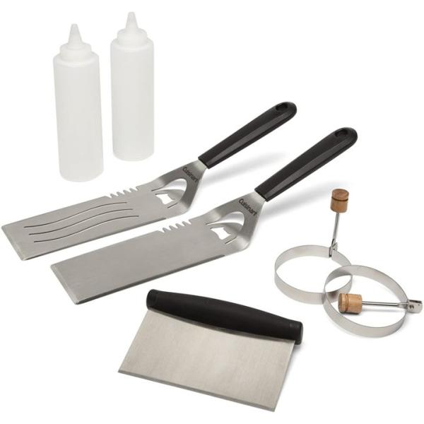 クイジナート Cuisinart 鉄板料理用のキッチンツール7点セットです。セットには2つのスパチュラ、2つのボトル、2つの卵作りリング、鉄板スクレーパーが含まれています。穴あきスパチュラと標準スパチュラは鋸歯状エッジパートがあります。パン...