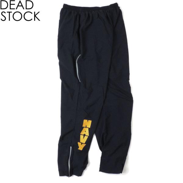 ■商品紹介DEAD STOCK(デッドストック)のU.S.NAVY Physical Fitness RUNNING PANTSです。ランニング用の為、フロントポケット下のベンチレーションやオールメッシュのライニング、ウエスト、裾口がゴムシ...