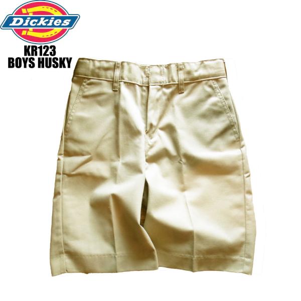 ■商品説明ディッキーズキッズのハーフパンツです。US企画の本格仕様のパンツです。学校や休日でも穿けるクラシックフィットで、ゆとりのあるシルエットが特徴。独自のFlexWaist技術により、お子様の体型に合わせてフィット感を微調整できます。お...