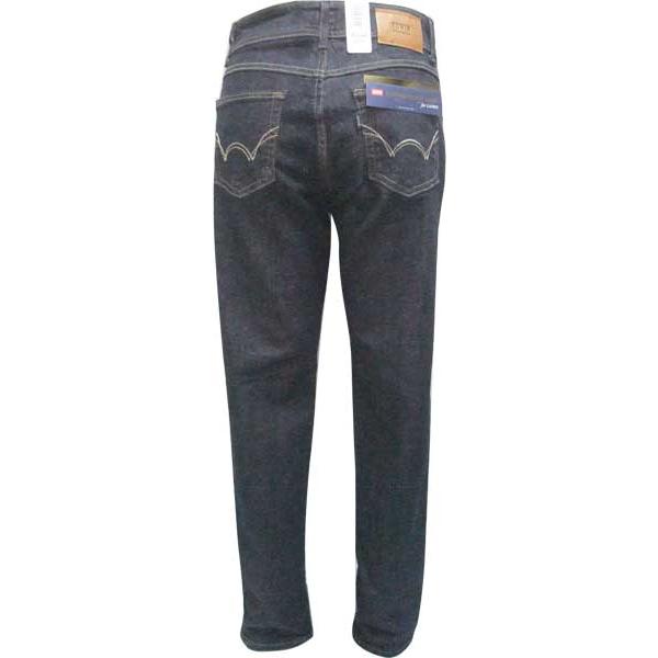 Miss　EDWIN　INTERNATIONAL　BASIC（インターナショナルベーシック）普通のストレート表示は「ゆったりストレート」細くなく　太くなくはける　普通のストレートジーンズ