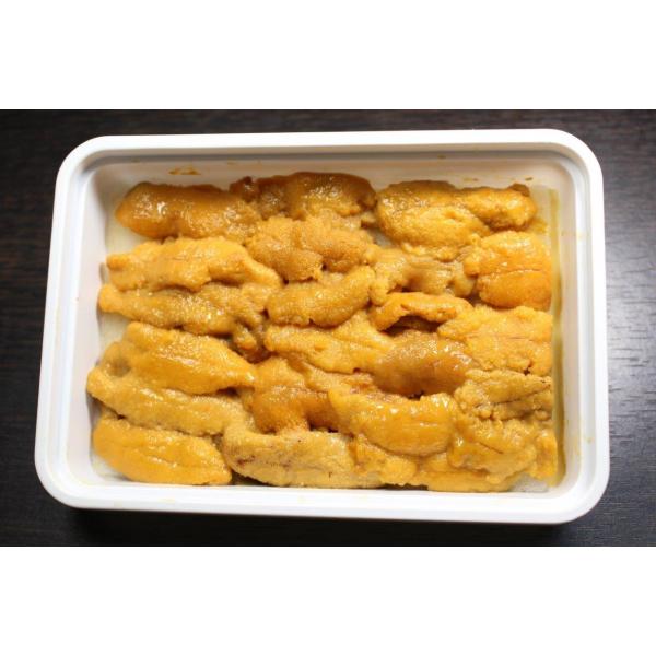 冷凍のチリ産の生食用のウニです。アメ横では業者の方によく大量買いして頂いてます。三代目古川賢治もおすすめします！！！　※ウニが並んでない場合もありますが、品質は同等です。【内容量】100ｇ【原材料】ウニ生殖巣　【原産地】チリ　【賞味期限】(...