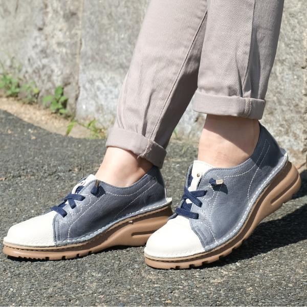 超軽量！思わず笑顔があふれるような抜群の歩きやすさ！ゴム紐で脱ぎ履きもスムーズ ストレスフリー「空気をはいた感覚 それで歩こう」独自設計されたこだわりのソールはリピーター続出ヨーロッパの最新デザインを取り入れた、他にない配色温かみと高級感あ...