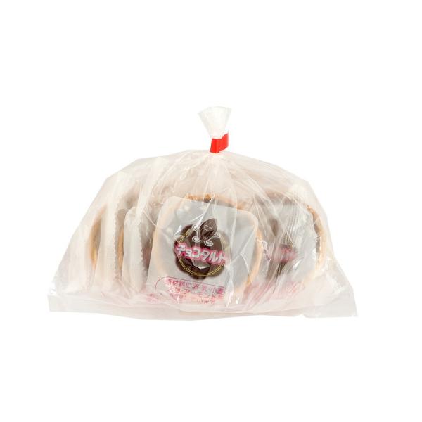 【NEW】【冷凍】タルト生地にチョコクリームとチョコスポンジを入れ焼き上げました。サクサク、しっとり、ふんわりのおいしい三重奏です。商品サイズ(1個当たり)：約 直径60mm×厚み22mm※在庫以上の数量をご希望の場合は、お手数ですがご注文...