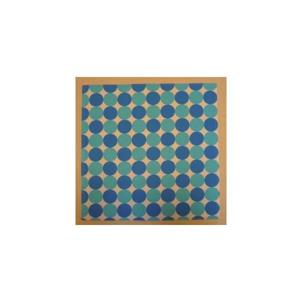 給食用ナフキン　ランチマット　サイズ49×49　水色と青色の○丸柄　1枚布水色と青の2色の直径約5センチの○丸○がいっぱいに描かれている生地で作った給食用のランチマットやお弁当用のナフキンとしても使える1枚布です。(手作りですので、微妙に正...