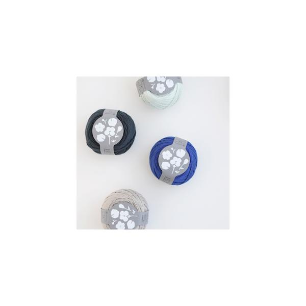 ■商品のご案内形状：５０ｇ　２０１ｍ素材：綿　７０％　　：麻(リネン)　１５％　　：麻(ラミー)　１５％使用針目安：棒針３〜４号　カギ針３/０〜４/０号標準ゲージ：メリヤス編 ２８〜２９目　　　　　　　　　　　 ３８〜４１段　　　　　：長　...