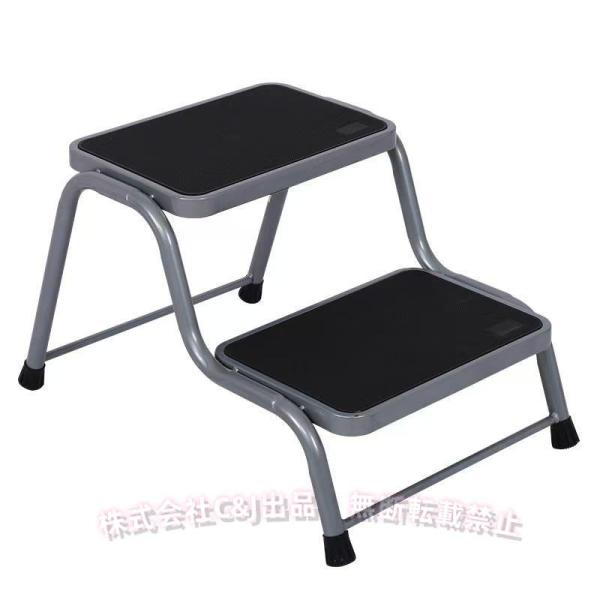 屋外でも屋内でも使える・軽量タイプのアルミ踏み台。◆軽くて持ち運びがラクラク！◆水に強くサビにくくお手入れが簡単！◆使い方は自由自在?踏み台・腰掛け・フラワースタンドなど★お客様組立★●材質アルミニウム●耐荷重各段約100kg●組立お客様組立
