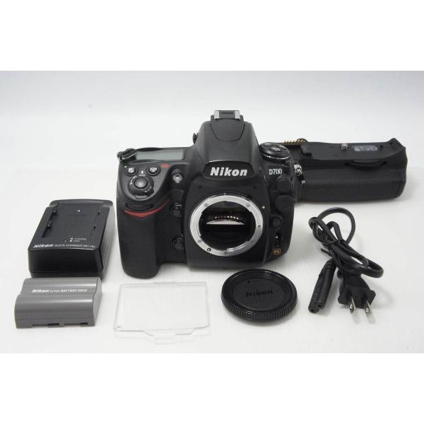 【商品名】Nikon D700【外観ランク】美品【備考】現状渡し・ファインダー大カビ・シャッター回数僅か約8,100回※ショット数.com調べ※返品不可の現状渡しとなります。【付属品】付属品は写真に写っているものが全てとなります。