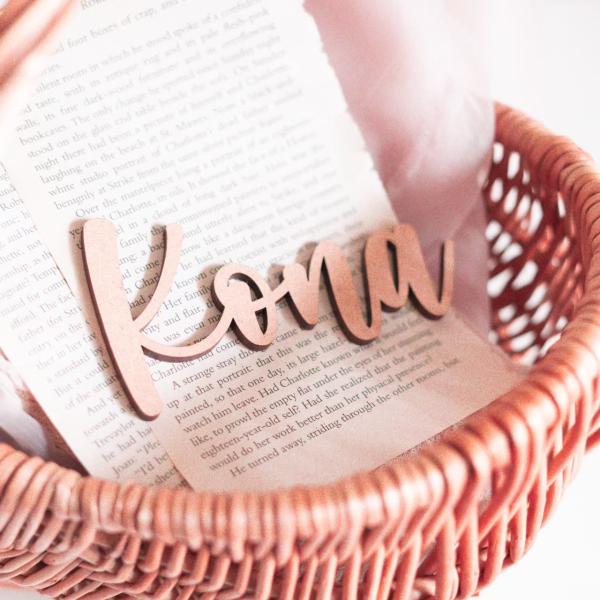 セット内容 ─────木製 レターバナー＜お子様のお名前で＞オーダープレート素材 ──MDF 4mm (木材)サイズ───横幅29センチ以下で、規定のフォントサイズで作成させていただきます。※7文字以上のアルファベットの場合、横幅の都合上、...