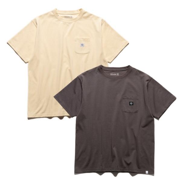 ROARK (ロアーク)ROARKのフィロソフィーを織ネームであしらった胸ポケット付きS/S Tシャツ。サラリとした質感にドライで柔らかな肌触りで快適な着心地を併せ持つFine Tech Dry Tシャツは、オリジナルで編みたてられた生地は...