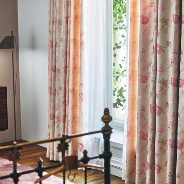 【商品名】川島織物セルコン FELTA フェルタDRAPERY FT6237〜6238【サイズ】カーテンを1cm単位でオーダーできます。幅は、レール幅からゆとり分の1.05をかけてください。丈は、カーテンの総丈をお知らせ下さい。掃出し窓は、...