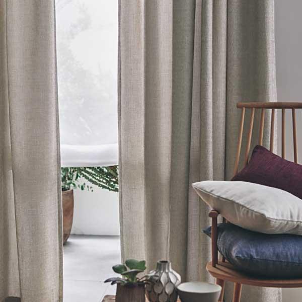 【商品名】川島織物セルコン FELTA フェルタROOM FOR TWO FT6265〜6269【サイズ】カーテンを1cm単位でオーダーできます。幅は、レール幅からゆとり分の1.05をかけてください。丈は、カーテンの総丈をお知らせ下さい。掃...