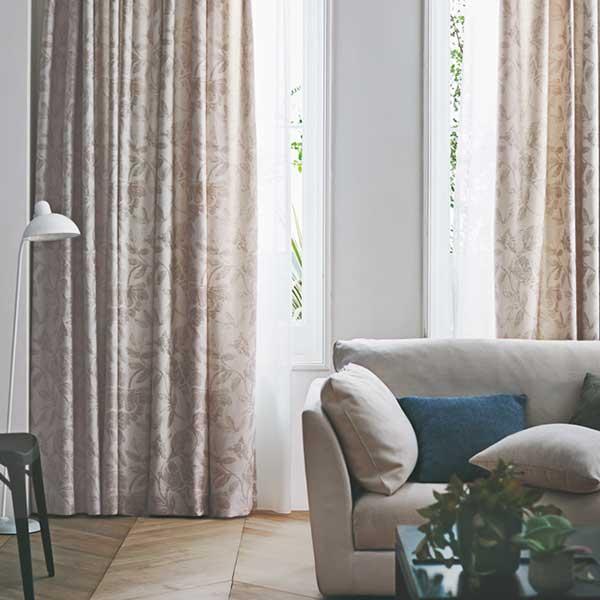 【商品名】川島織物セルコン FELTA フェルタROOM FOR TWO FT6298〜6300【サイズ】カーテンを1cm単位でオーダーできます。幅は、レール幅からゆとり分の1.05をかけてください。丈は、カーテンの総丈をお知らせ下さい。掃...