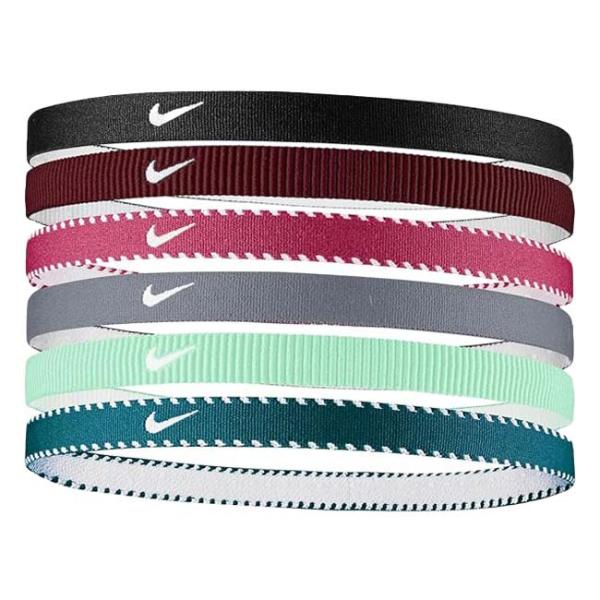 SPECカラー：スイートビート×ワールドインディゴ×ホワイト(695)サイズ：ジュニアフリー ※平置きサイズ：約1.2×22.5cm素材：ポリエステル80%、ポリウレタン20%入数：色違い6本入り名称：Nike Youth Flex Hea...