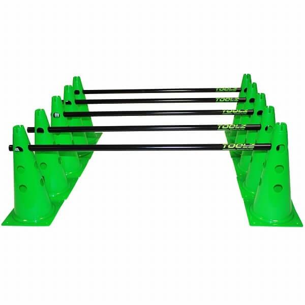 SPECセット内容 コーン×10 ポール×5素材 ポリエチレンサイズ コーン(直径約20cm×高さ約38cm) ポール(直径2.5cm×100cm)コメント テニスの練習に最適！ポールの高さは3段階に調節可能です。●バレンタインギフトにもおススメ