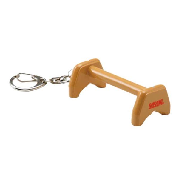 SPECカラー：ブラウンサイズ：マスコット長さ：タテ約6cm、キーホルダー長さ：約5cm素材：ポリウレタン樹脂、金具原産国：中国仕様：SASAKIの倒立バーをしっかりコピーしたミニチュアマスコット。SASAKIロゴもしっかり入ってます！【ご...