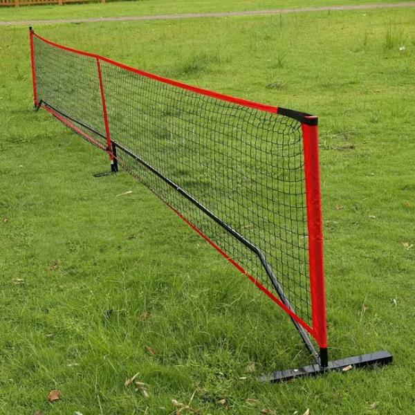 SPECカラー：レッド×ブラックサイズ：ネットサイズ：670×91cm ※支柱含む／パッケージサイズ：約90×20×15cm素材：フレーム：鉄／ネット：ポリエステル製品コード：＃UG6697337原産国/製造国：中国仕様・特徴：規格サイズの...