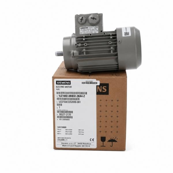 新品 未使用 SIEMENS 1LE1002-0BB32-2KA4-Z ブレーキ付三相モーター【６ヶ月保証】商品仕様】新品/未使用品メーカー：SIEMENS型番：1LE1002-0BB32-2KA4-Zモーター種類：三相かご形誘導モーター複...