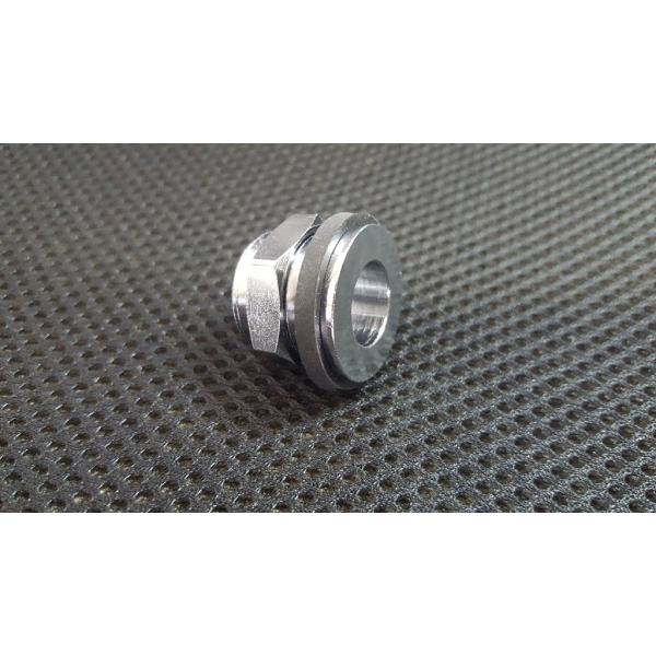 クラコ製　ドレンソケット クラコ製ドレンソケット クラコ製品のステンレスホースとセットで購入されるべき ドレンソケットです