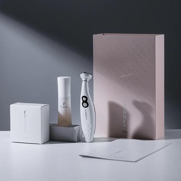 CLIONE FIT〜クリオネ フィット〜自宅で、手軽にエステサロンのポレーション！お気に入りの美容液をお肌の奥へ入れ込んで下さい♪【セット内容】：本体、専用美容液1本、ACアダプター（電圧：100V-240V、電流：0.5A、周波数：50...