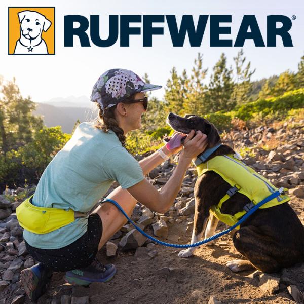 ラフウェアのハンドル付きのほとんどのリーシュと組み合わせて使えます。体にフィットさせるヒップベルトと、リーシュを接続するリーシュストラップがそれぞれ独立しているため、リーシュを接続してもウェストベルトが緩むことがなく快適な使い心地。快適で中...