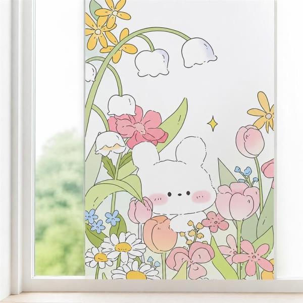 【発売日：2026年07月16日】【水で貼るだけ・気泡ゼロ接着剤を使わない静電気吸着タイプのガラス用シールです。霧吹きで窓ガラスに水を吹きかけるだけで簡単に貼り付けられ、位置調整もスムーズに行えます。貼り直しが自由にできるため初心者でも安心...