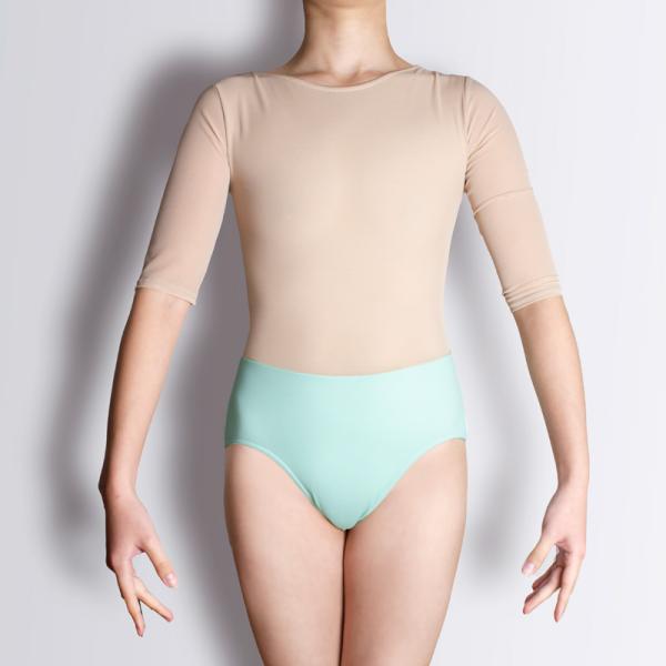 新体操の衣装作りのベースとなるパワーネットレオタードです。パワーネットのボディ前後ろには下地が付いているので透けることはありません。ネックタイプが『ラウンドタイプ』です。バックスナップは付いておりません。日本製のオーダーメイド品ですので、確...