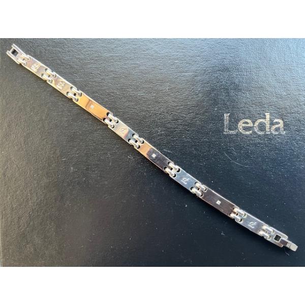 貴重なゴールドコンビモデル入荷しました！半額以下”美と健康のジュエリー”レダシルマとは、シルバー・ゴールド・プラチナなどの貴金属と、高純度ゲルマニウムを融合(合金化)する特許製法で作られています。市場に溢れる一般的な”健康アクセサリー”とは...