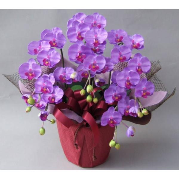 光触媒のコーティングで、除菌・消臭作用もある造花の胡蝶蘭。水やり不要で枯れない造花は、手間がかからない為、開店祝い・開業祝い・開院祝い・移転祝い・新築祝いなど、また、誕生日プレゼントや就任祝いにも人気です。また、温度に関係なく配送ができるの...