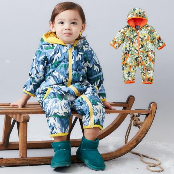 【LITTLE BEAR CLUB】マウンテンプリント中綿ジャンプスーツ手足の先まですっぽりであたたかく、寒い日のおでかけにぴったり！定番人気のジャンプスーツオオカミやクマなどが隠れている、迷彩タッチのマウンテンプリントがおしゃれ。手足の先...
