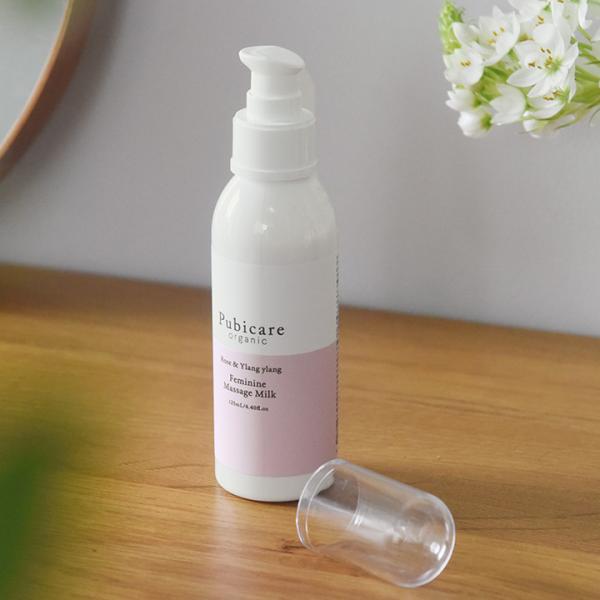 フェムケア初心者さんでも使いやすい天然由来100％のオーガニックケア用品。悩みの多いデリケートゾーンに優しく寄り添う一品で、こちらは潤いを与えるマッサージミルクです。