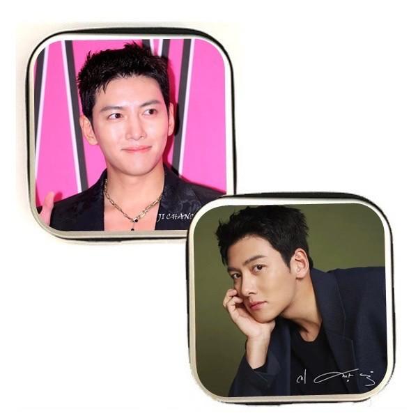 CD・DVD収納ケース20枚収納できます。