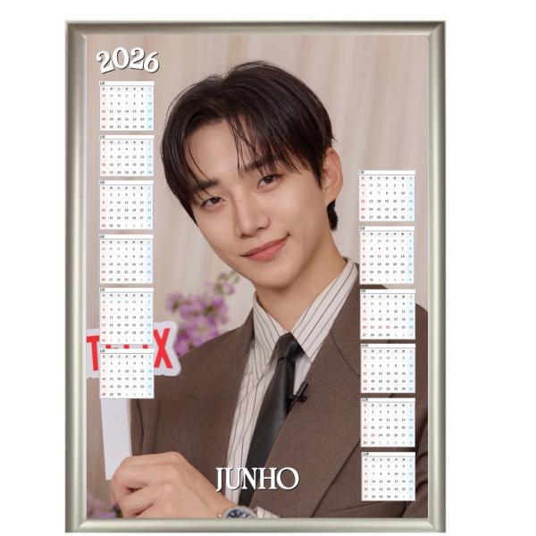 ■カレンダー・韓流グッズ■サイズ：約23×32ｃｍ（フレーム）・額縁のデザイン、カラーはランダムとなります。■材質：発砲ポリスチレン、MDF、PVD、スチール、紙