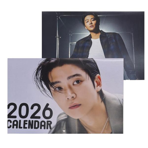 ★ピンで刺して壁にかけるタイプのカレンダーです。■カレンダー・韓流グッズ■サイズ：約40.5×29ｃｍ（開いた時）■材質：紙■韓国製