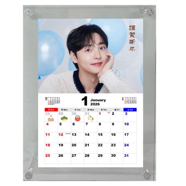 ■カレンダー・韓流グッズ1ヶ月ごとにフォトフレームに入れ替えて使う卓上カレンダーです。■サイズ：13.5×18ｃｍ（フレーム）■材質：ポリスチレン、紙■韓国製