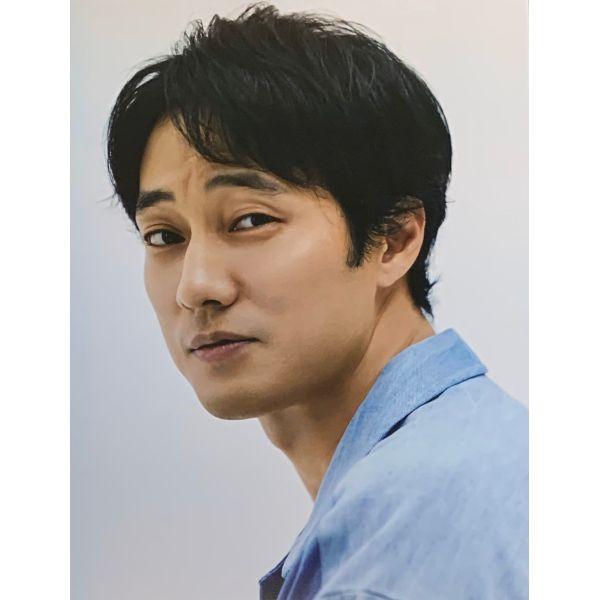 ■ポスター・韓流グッズ・丸めてお送りします。■サイズ：約30×42ｃｍ■材質：紙■区分：雑貨・韓国製■店舗連絡先：アンジーソウル0276-55-6707