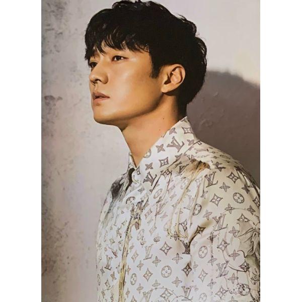 ■ポスター・韓流グッズ・丸めてお送りします。■サイズ：約30×42ｃｍ■材質：紙■区分：雑貨・韓国製■店舗連絡先：アンジーソウル0276-55-6707