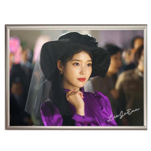 ■フォトプレート・韓流グッズ・A4サイズの額入り写真です。・額縁のデザイン、カラーはランダムとなります。■サイズ：210×297ｍｍ（中の写真）■店舗連絡先：アンジーソウル0276-55-6707