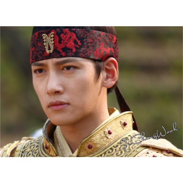 ■ポスター・韓流グッズ・丸めてお送りします。■サイズ：Ａ３（297×420ｍｍ）■材質：写真用紙■韓国製