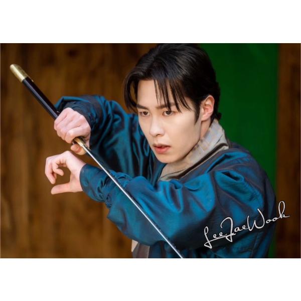 ■ポスター・韓流グッズ・丸めてお送りします。■サイズ：Ａ３（297×420ｍｍ）■材質：写真用紙■韓国製
