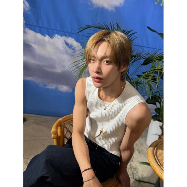 ■ラミネートポスター・韓流グッズ■A4サイズ（216×303ｃｍ）