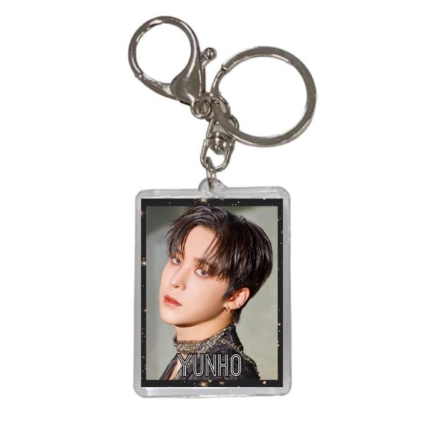 ★キーホルダーの金具部分は写真と異なる場合があります。■写真入りキーホルダー・韓流グッズ・両面写真入り■サイズ：約6×4.5ｃｍ（本体）■材質：アクリル、スチール■店舗連絡先：アンジーソウル0276-55-6707