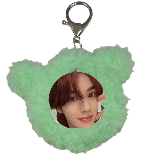 ■写真入りキーホルダー・韓流グッズ・写真は表のみです。■サイズ：約10×12ｃｍ（写真直径4ｃｍ）■材質：アクリル、スチール