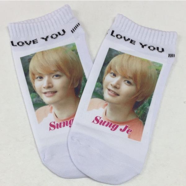 ■靴下 ソックス 韓流グッズ■サイズ:レディースサイズのスニーカーソックス■足の甲の部分に写真がプリントされています。■区分：韓国製／雑貨■店舗連絡先：アンジーソウル0276-55-6707/090-6520-0650★店舗に在庫がない場合...