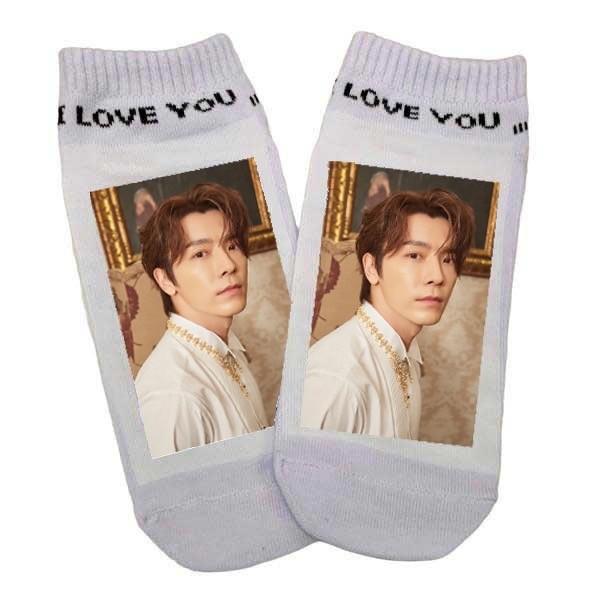 ■靴下 ソックス 韓流グッズ■サイズ:レディースサイズのスニーカーソックス■足の甲の部分に写真がプリントされています。■区分：韓国製／雑貨■店舗連絡先：アンジーソウル0276-55-6707/090-6520-0650